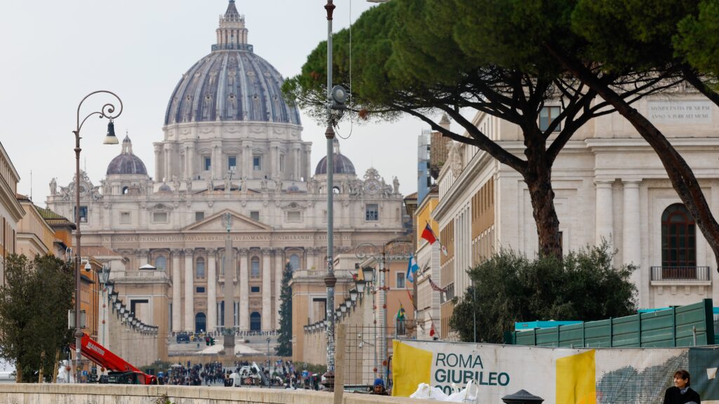 ‘Pilgrims of Hope’: Vatican prepares to welcome millions for Holy Year ...