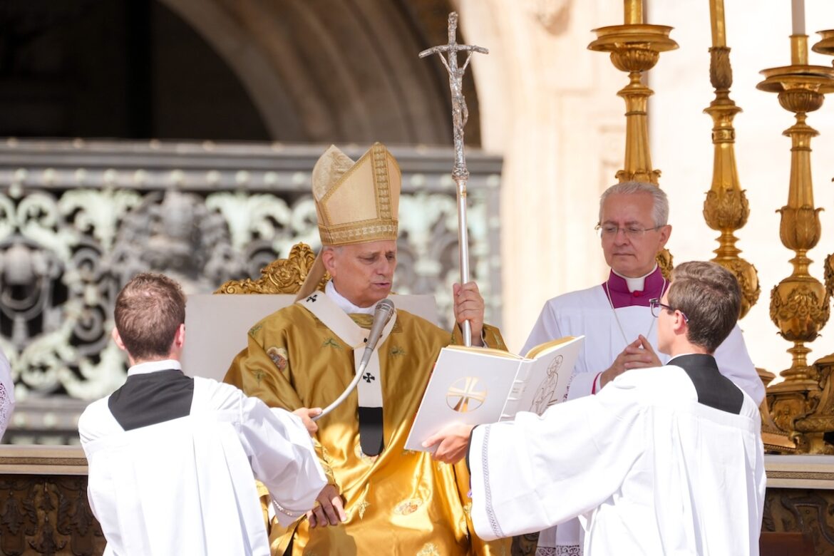Photos: The canonization Mass of Saints Carlo Acutis and Pier Giorgio ...