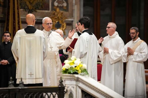 Recent papal transitions: A timeline - OSV News