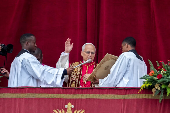 Pope encourages priests to share responsibilities with laity