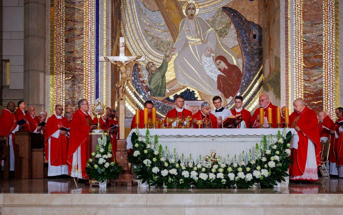 Pope praises beatified martyrs killed for fidelity to Christ